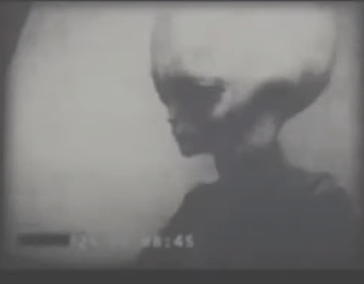 Genetic Experiments and Cloning on Planet Serpo by the Peaceful Eben ...